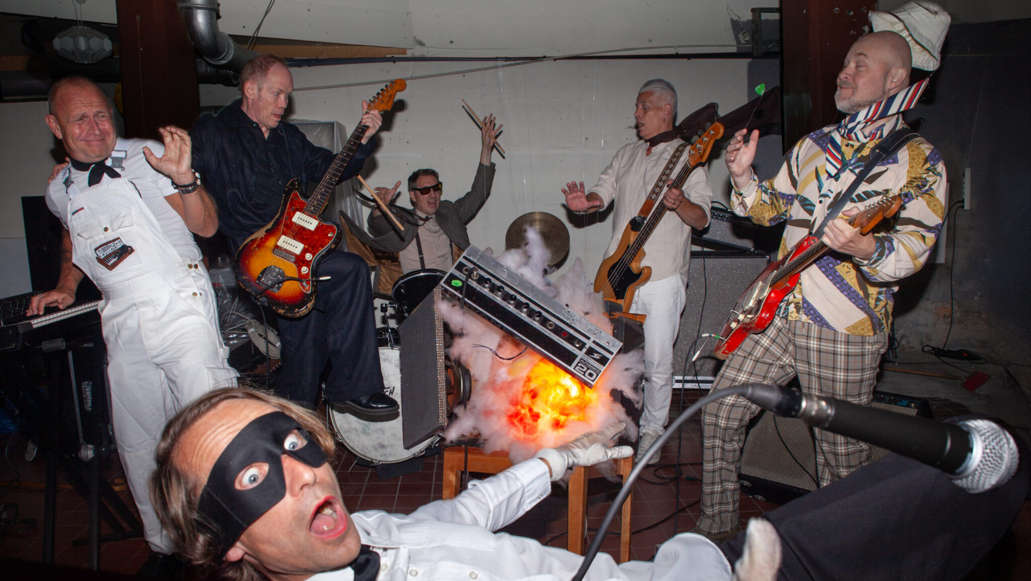 KAJ tar över världen – ger sig ut på sommarturné - United Stage Sverige